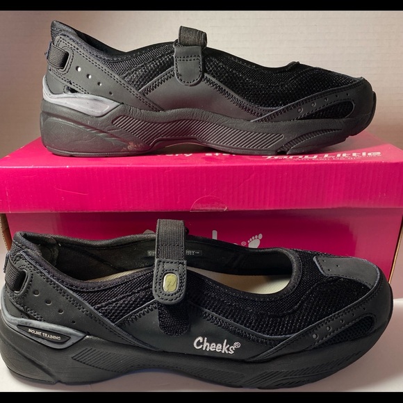 Shoes | Cheeks Fit Body Incline Walkers | Poshmark